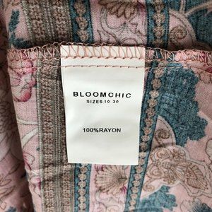 BloomChic | Dresses | Bloomchic Bandana Print Square Neck Pocket ...